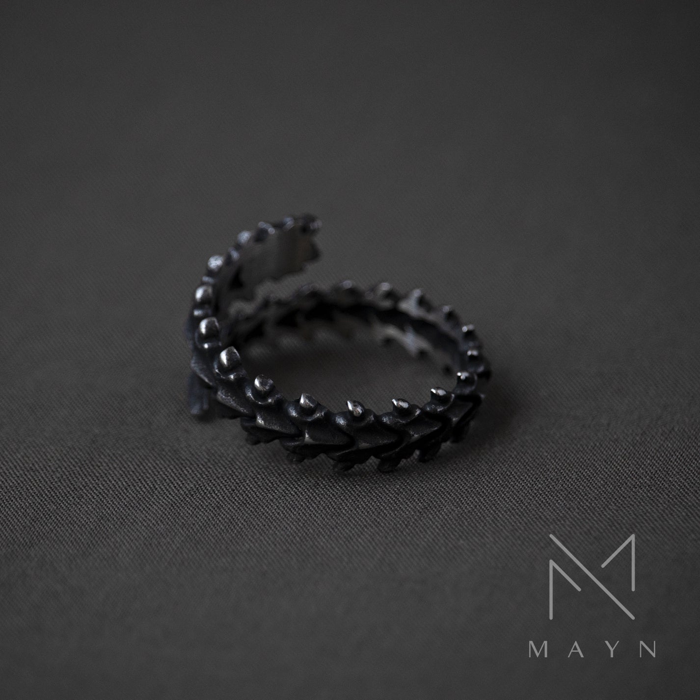Unique Ring - Centipede