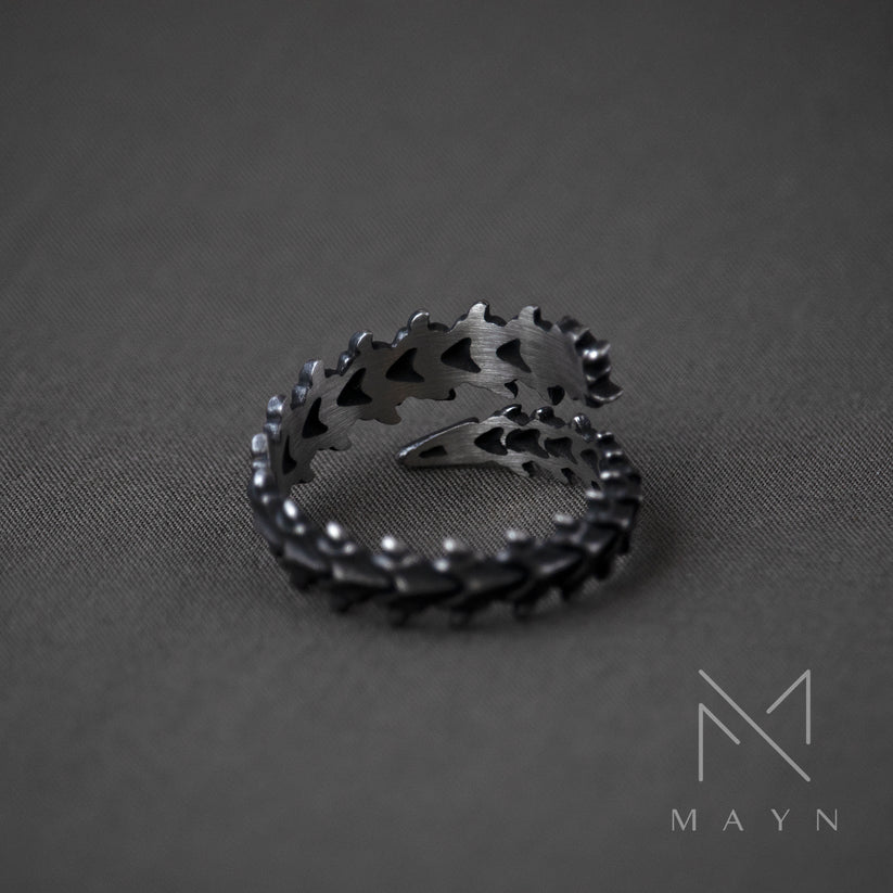 Unique Ring - Centipede