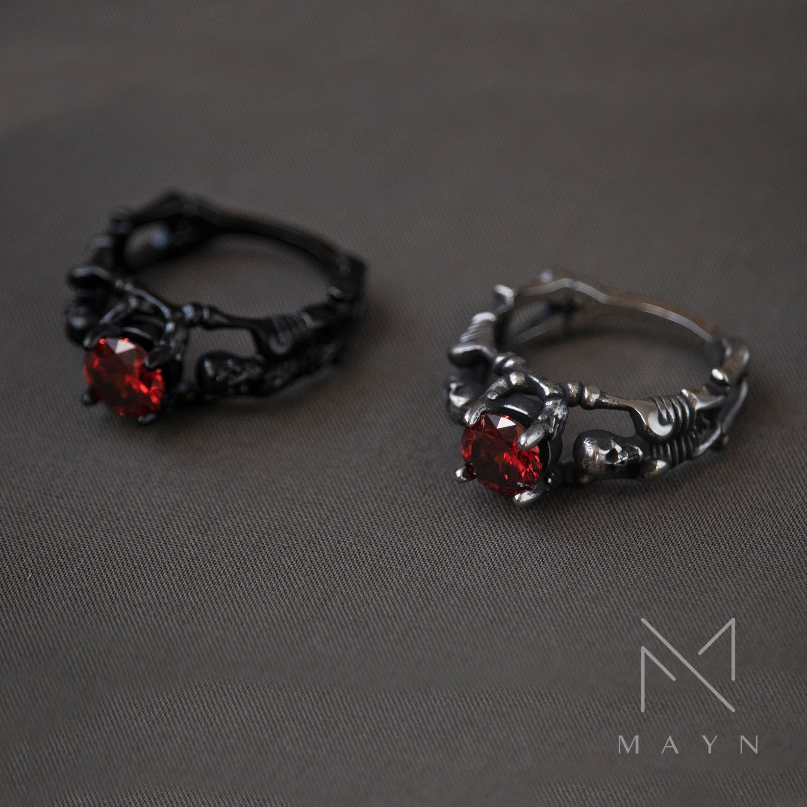 Gothic Promise Ring - Dark side