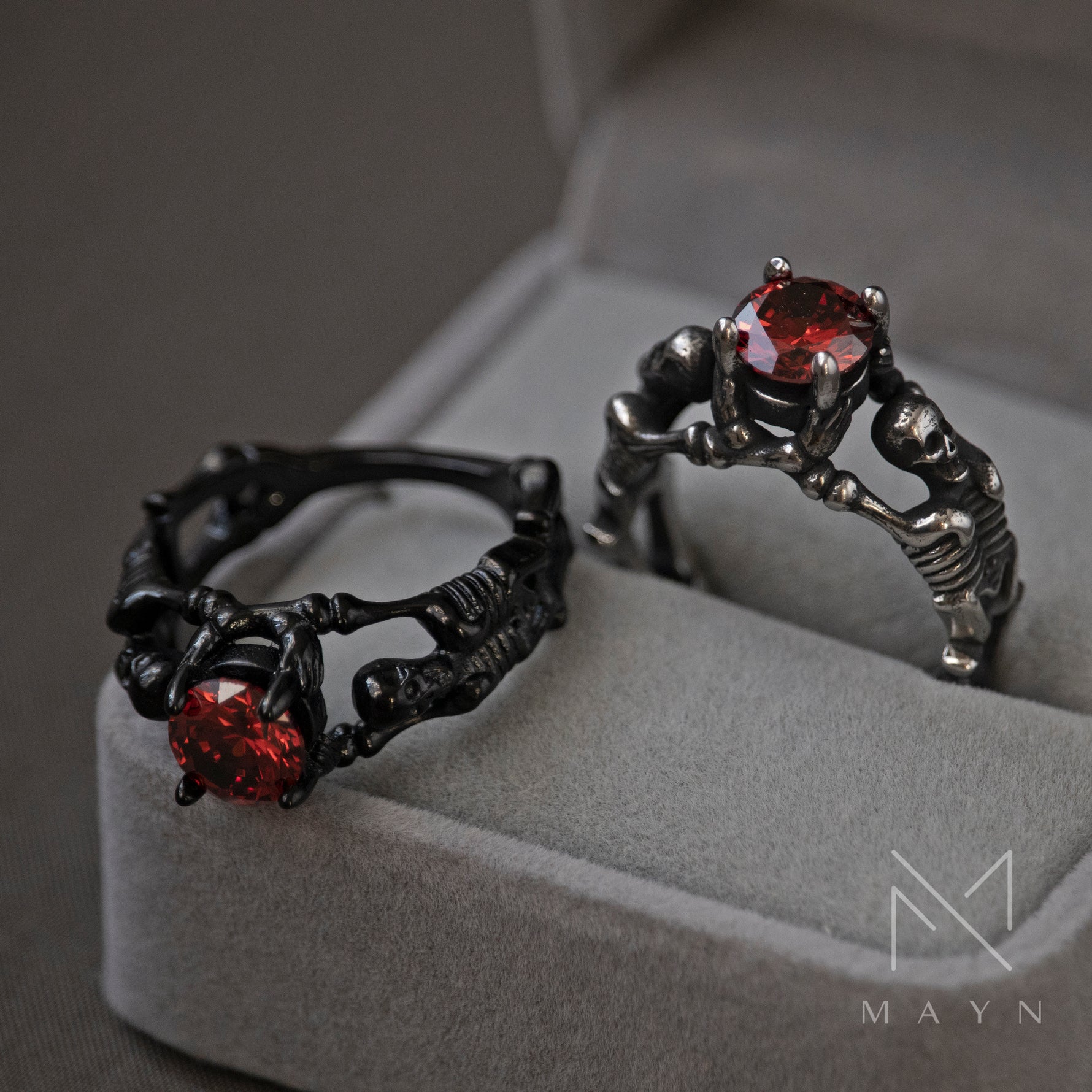 Gothic Promise Ring - Dark side