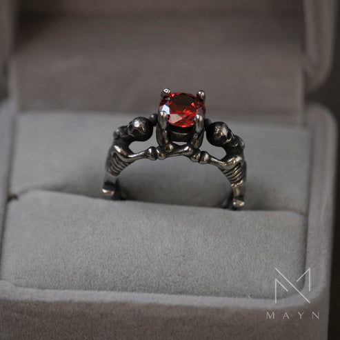 Gothic Promise Ring - Dark side