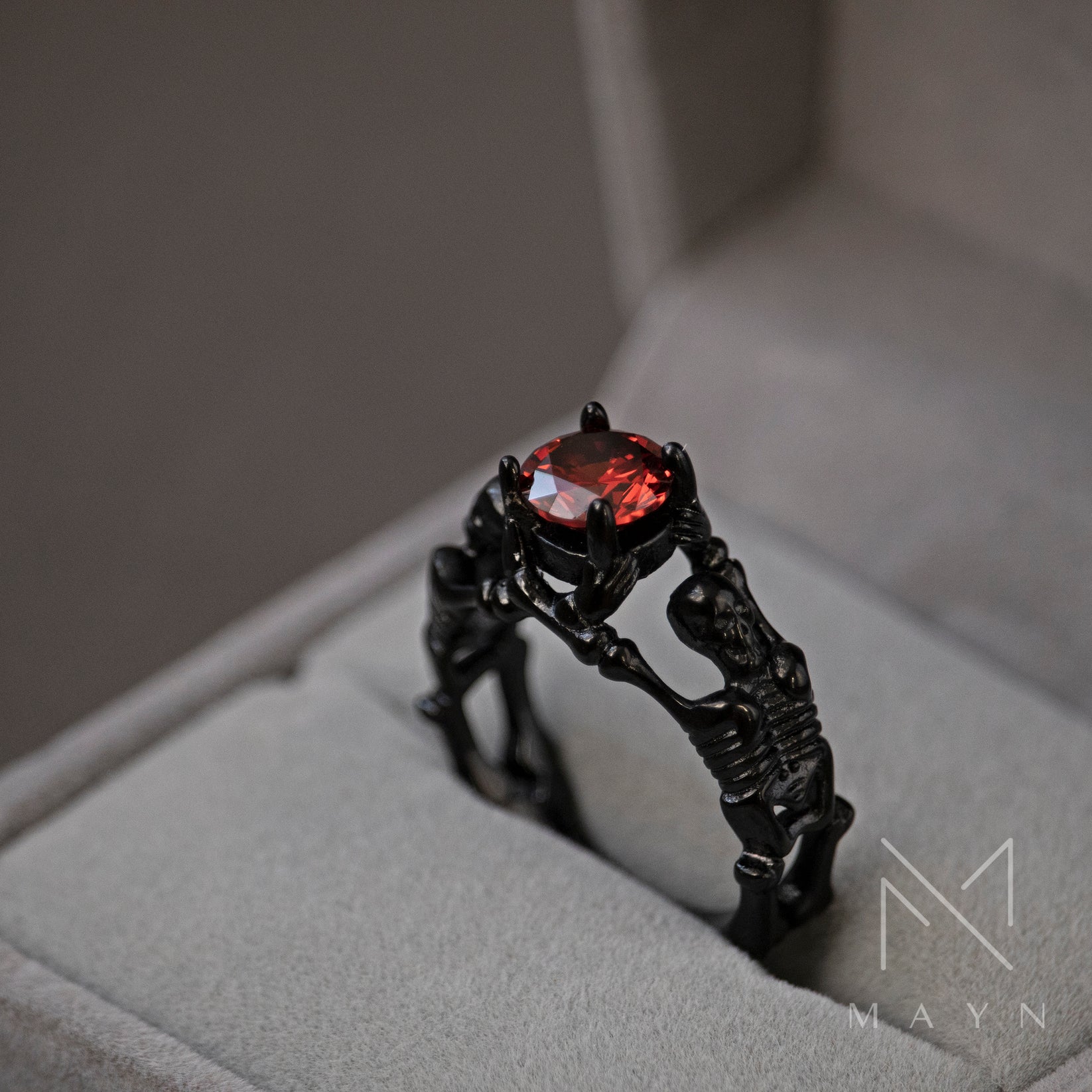 Gothic Promise Ring - Dark side