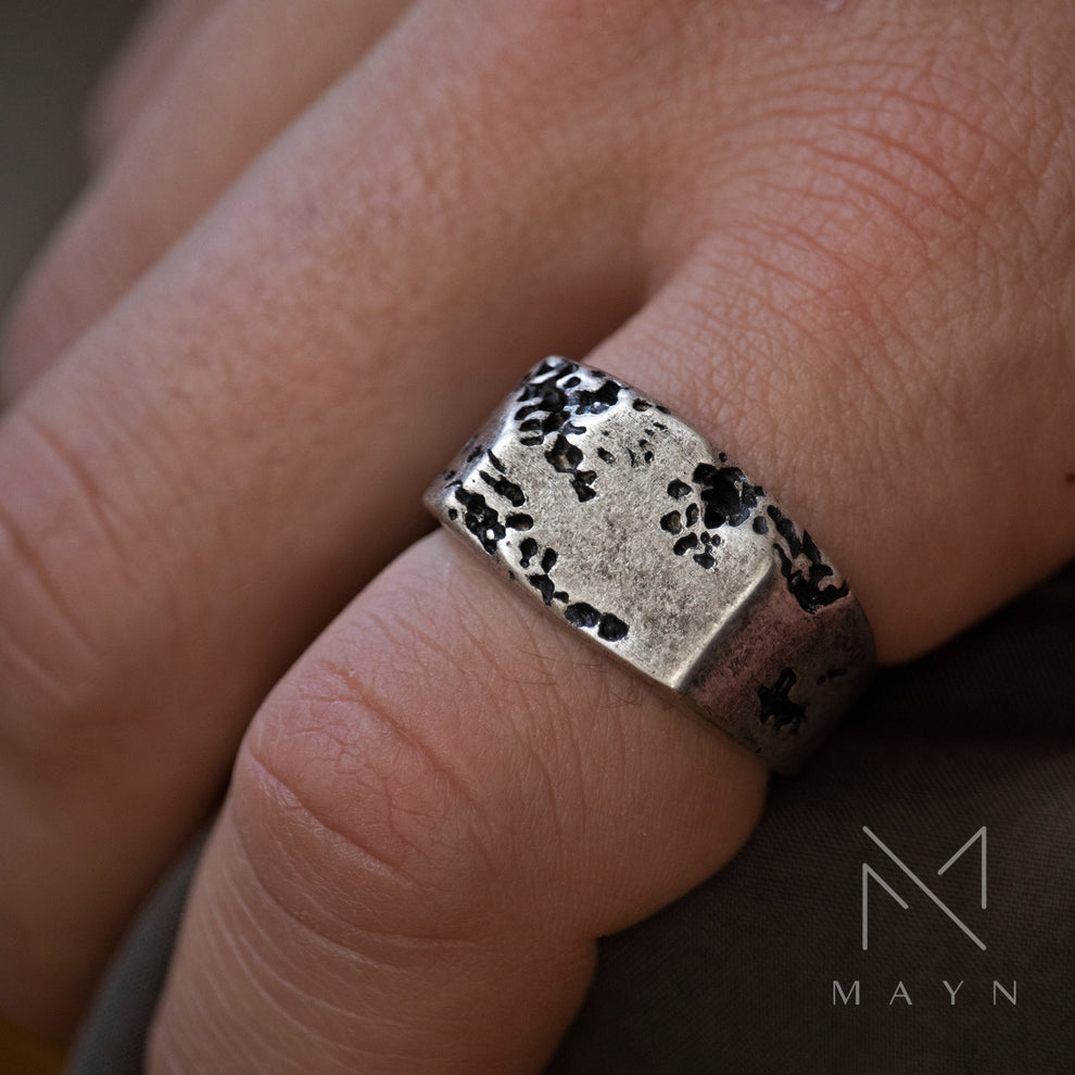 Signet Ring - "Broken"